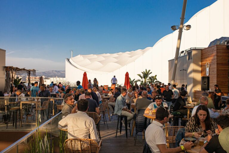 Massilia Beach - Rooftop à Marseille avec vue